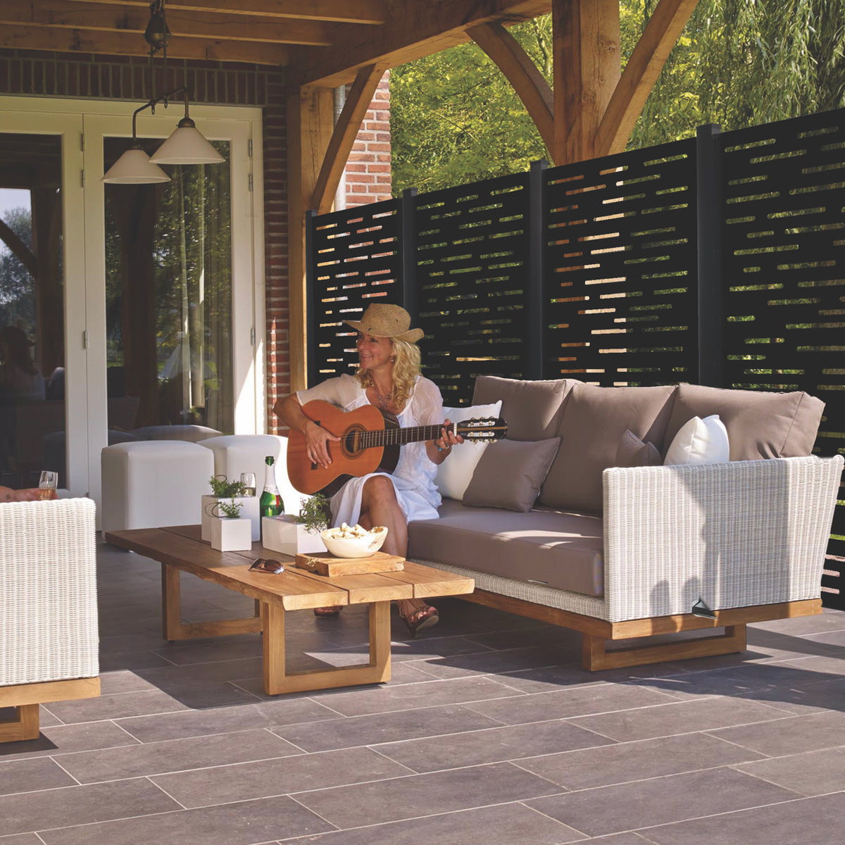Oasis Privacy Screen | Composite Deck Privacy Wall Solutions ...
